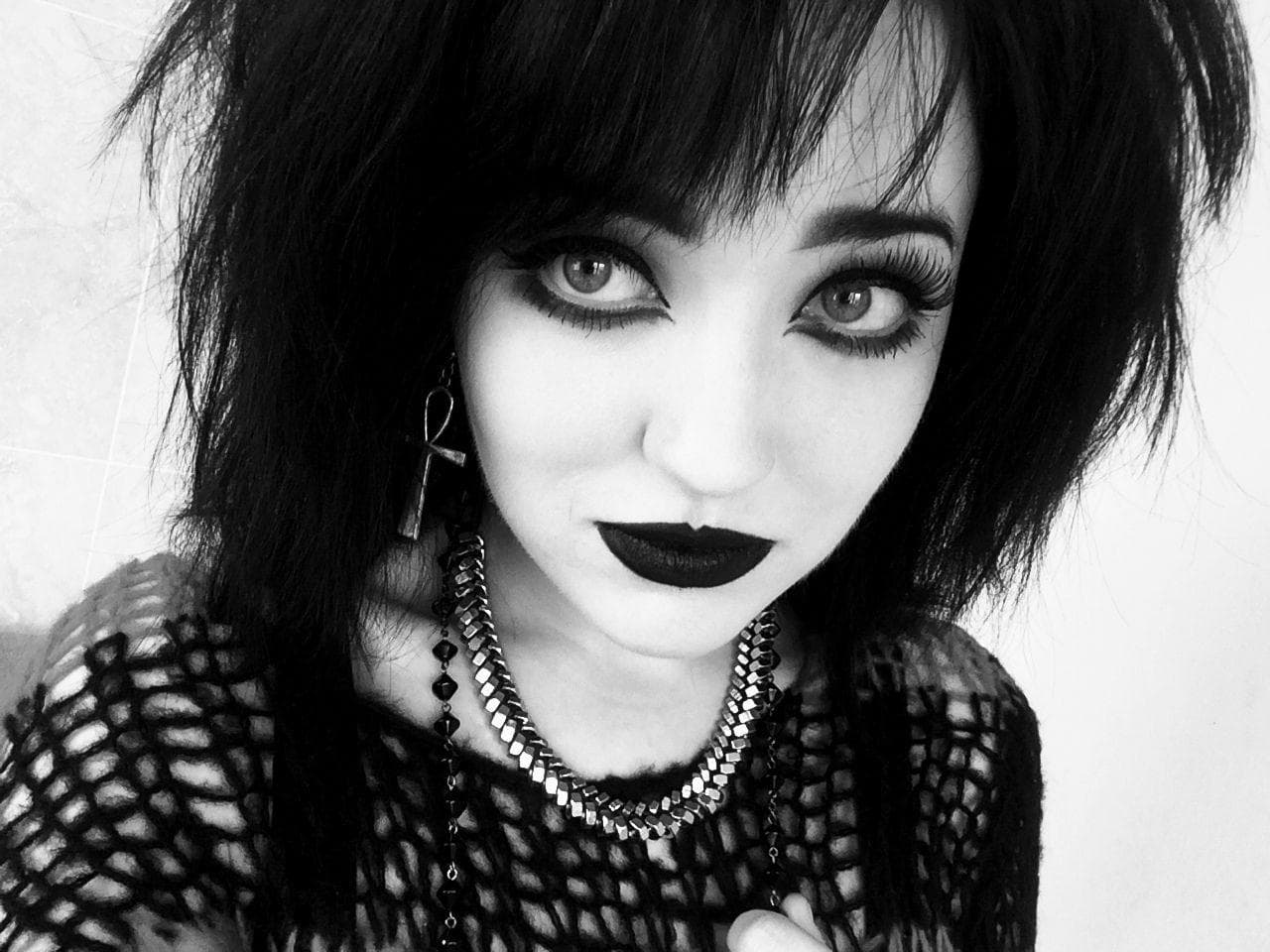 What Kind Of Goth Are You Based On Your Zodiac Sign