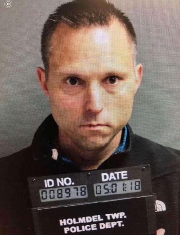 11 Times Serial Poopers Got Caught In Public Doing Their Business