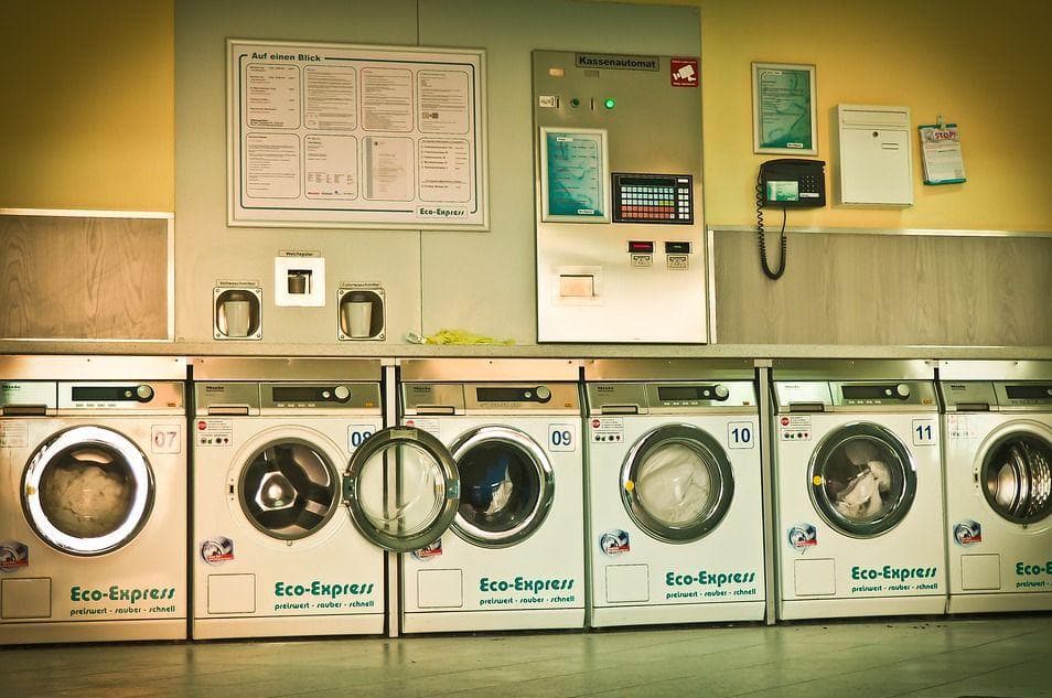 11 Times Serial Poopers Got Caught In Public Doing Their Business