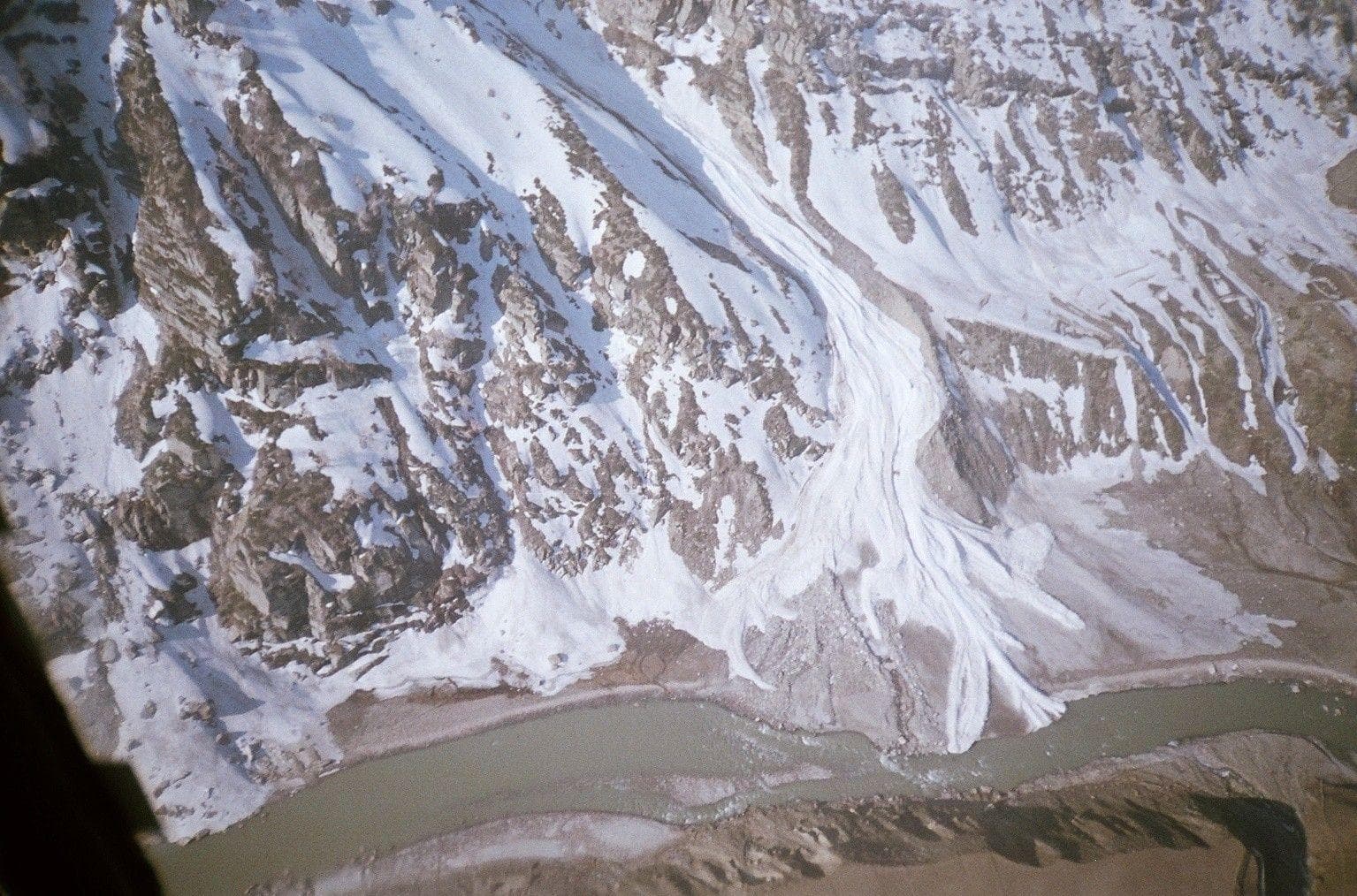 The 13 Most Devastating Avalanches in World History