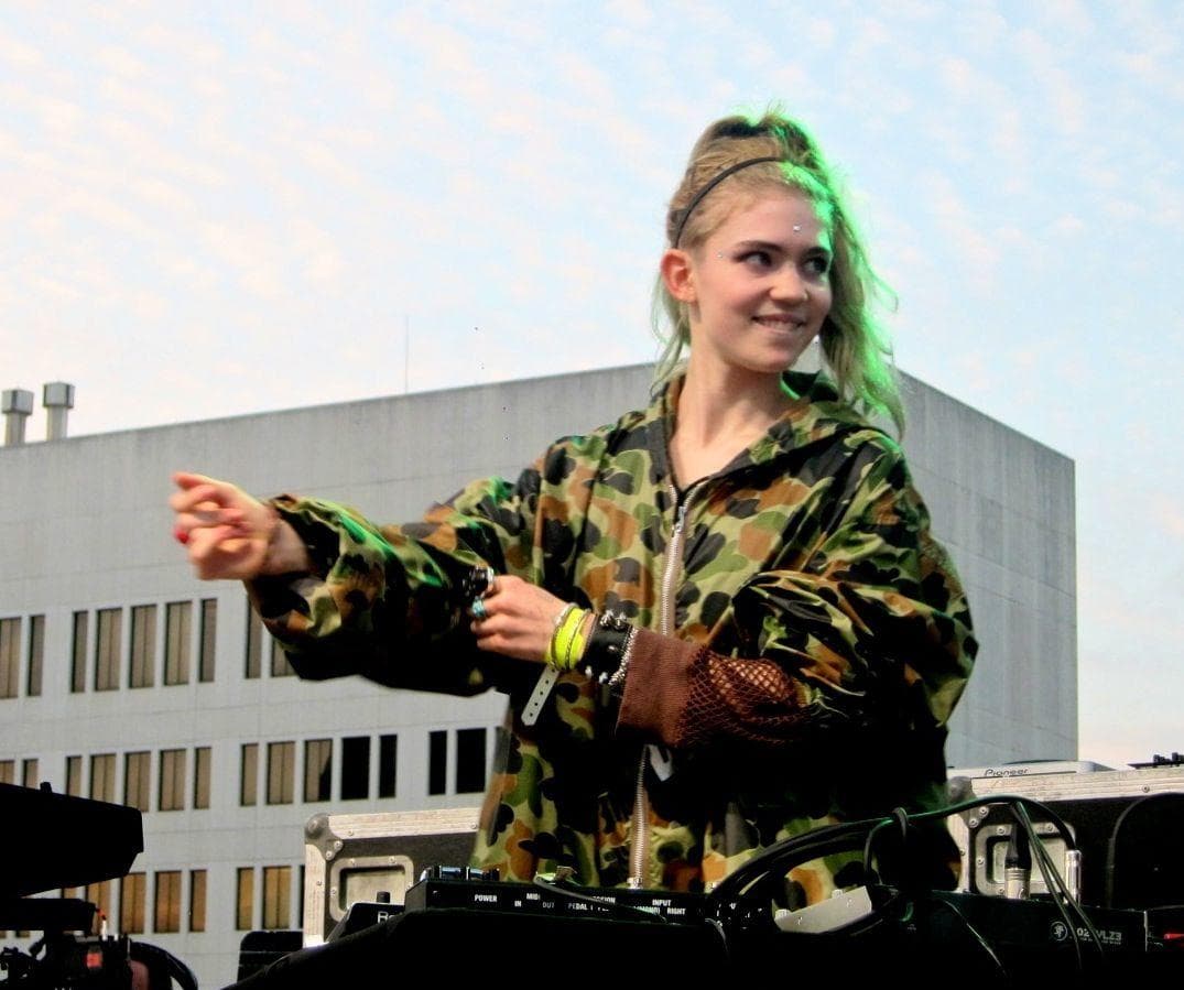 Who Is Grimes, The Pop Genius Who Just So Happens To Be Dating Elon Musk?