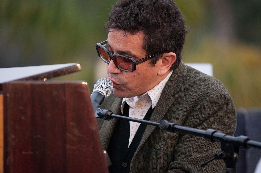28 Famous People Who Survived Brain Tumors