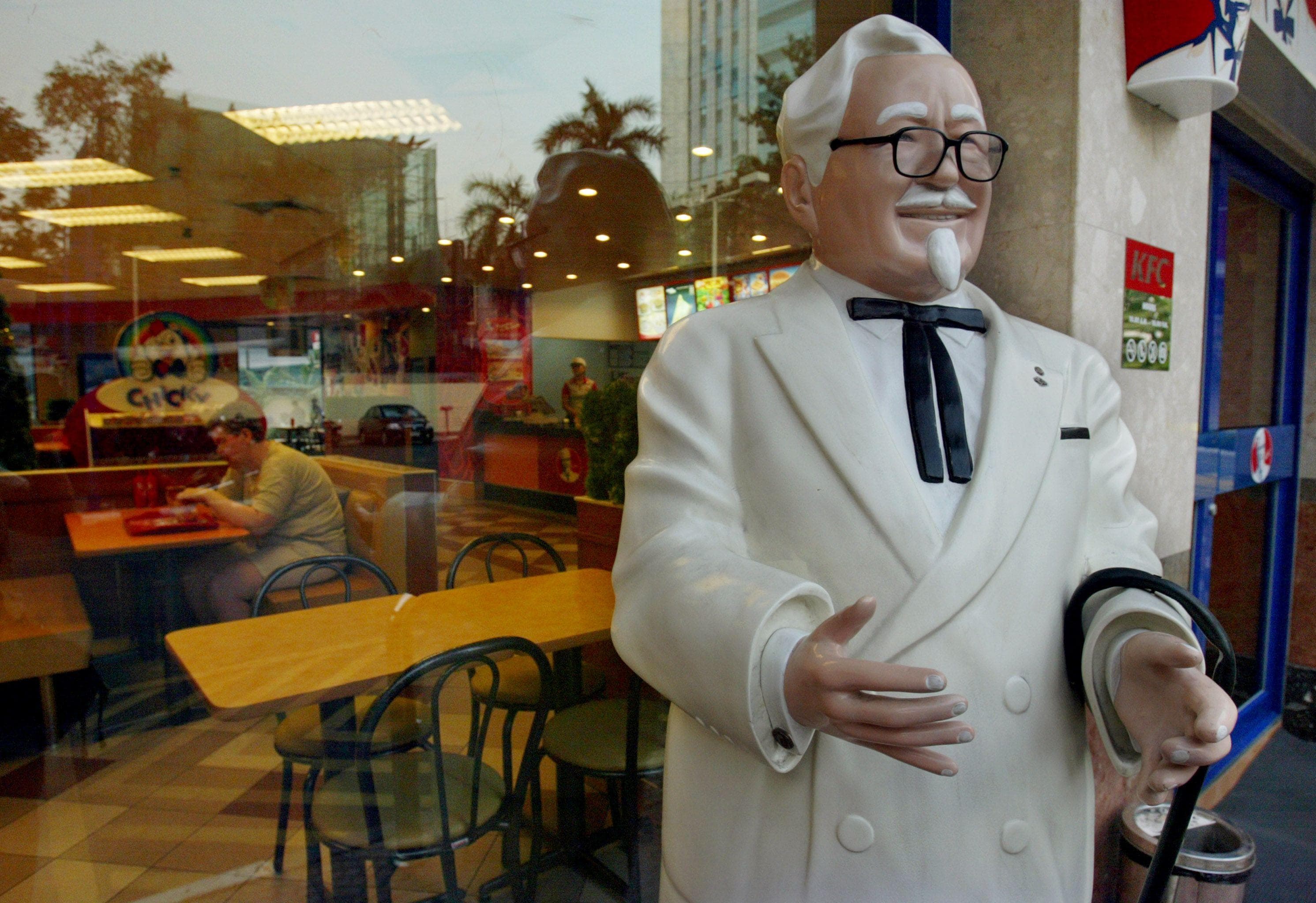 Long Before KFC, Colonel Sanders Was A Shotgun-Toting Hellraiser