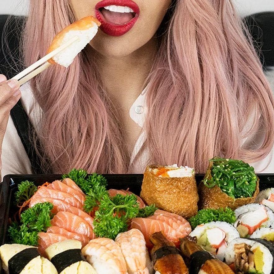 The 15+ Best ASMR Eating YouTubers | Top ASMR Mukbang Channels