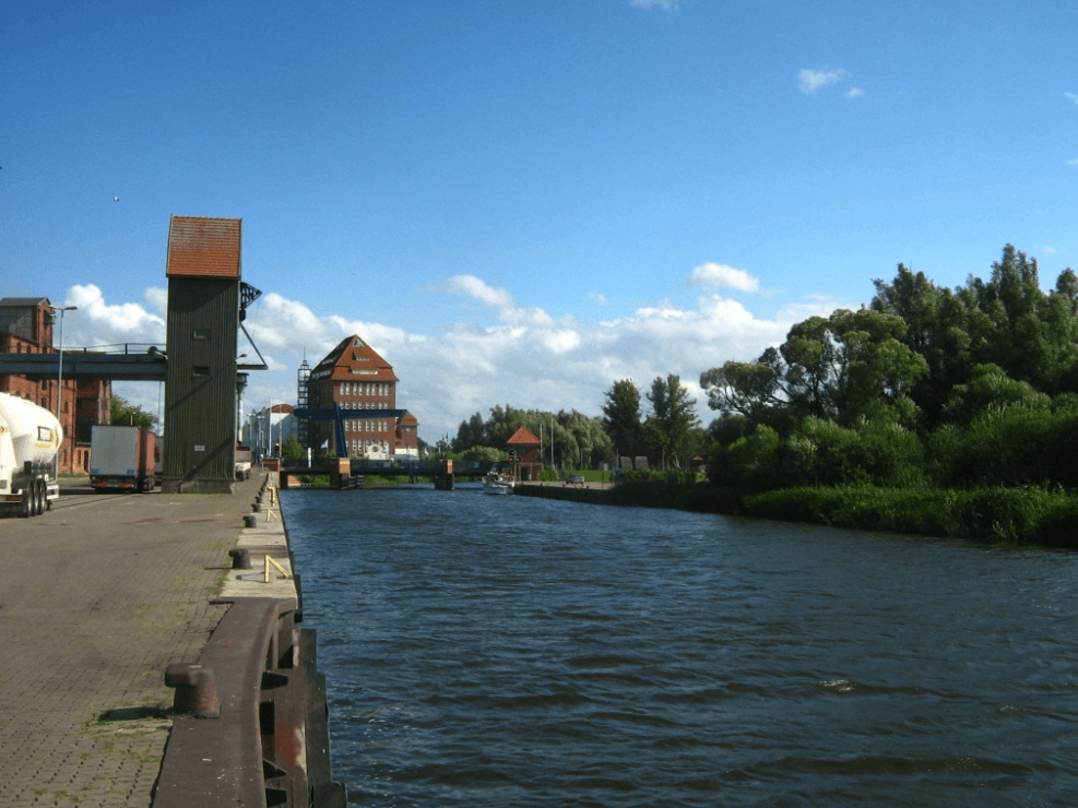 The 20 Largest Mass Suicides In World History