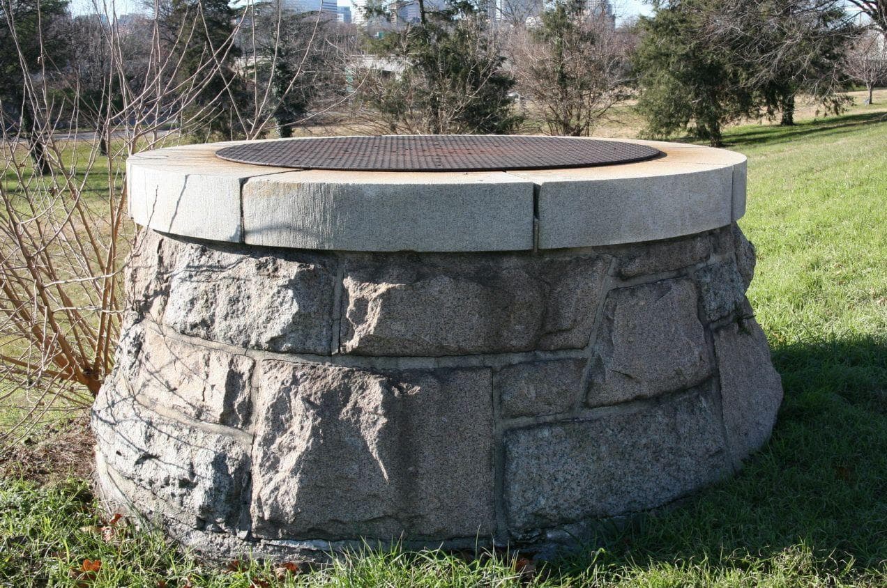 The 18 Weirdest Monuments In The United States