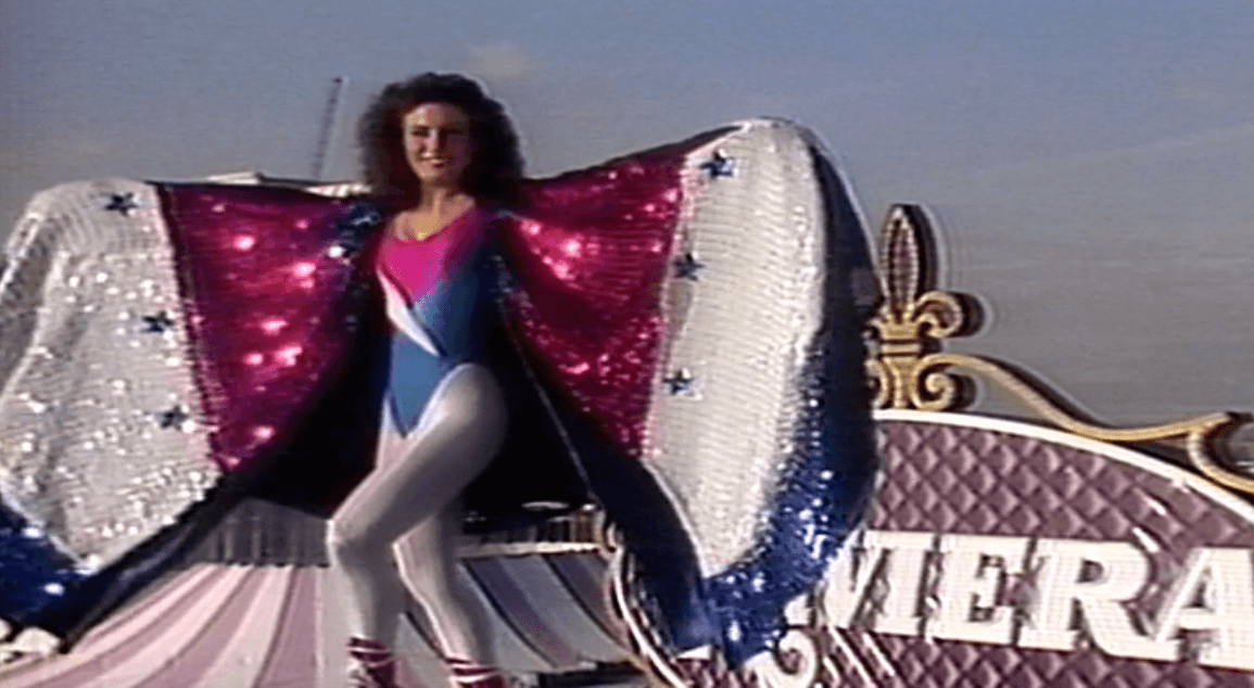 The True Story Behind GLOW, The Groundbreaking Women's Wrestling Show ...