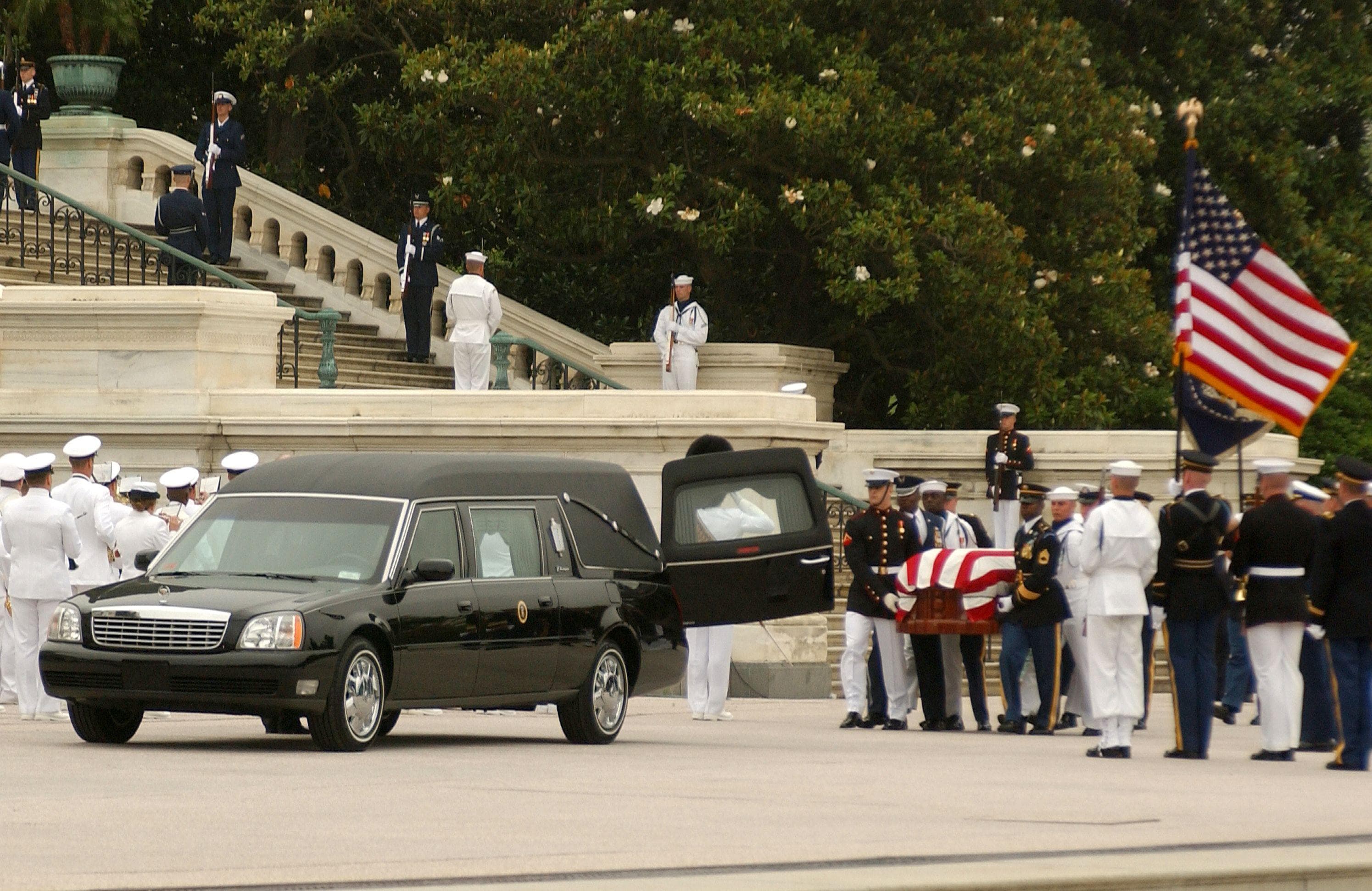 11 Rules That Every President Should Follow After Leaving Office