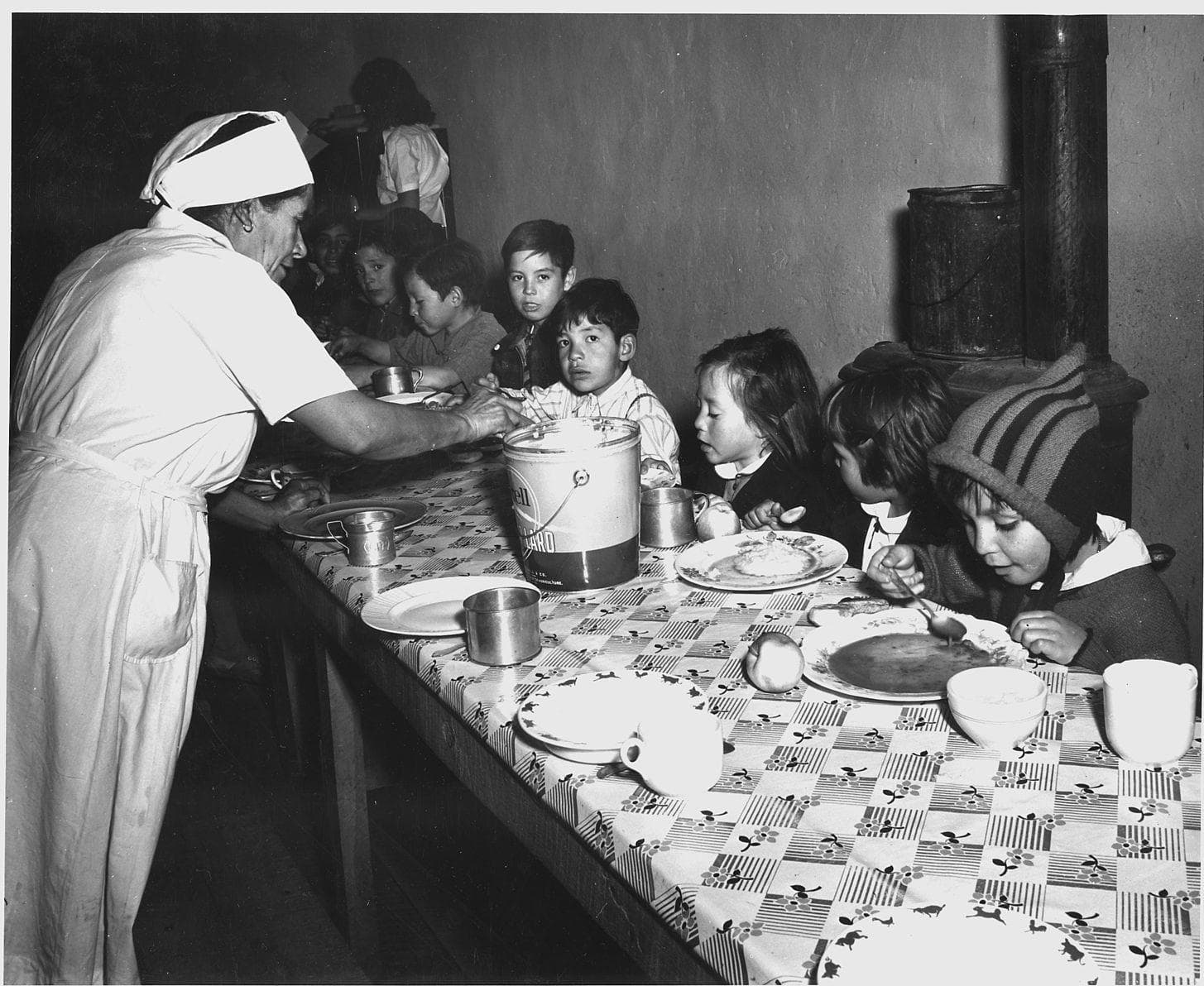 Here's What School Lunches Used To Look Like (22 Photos)