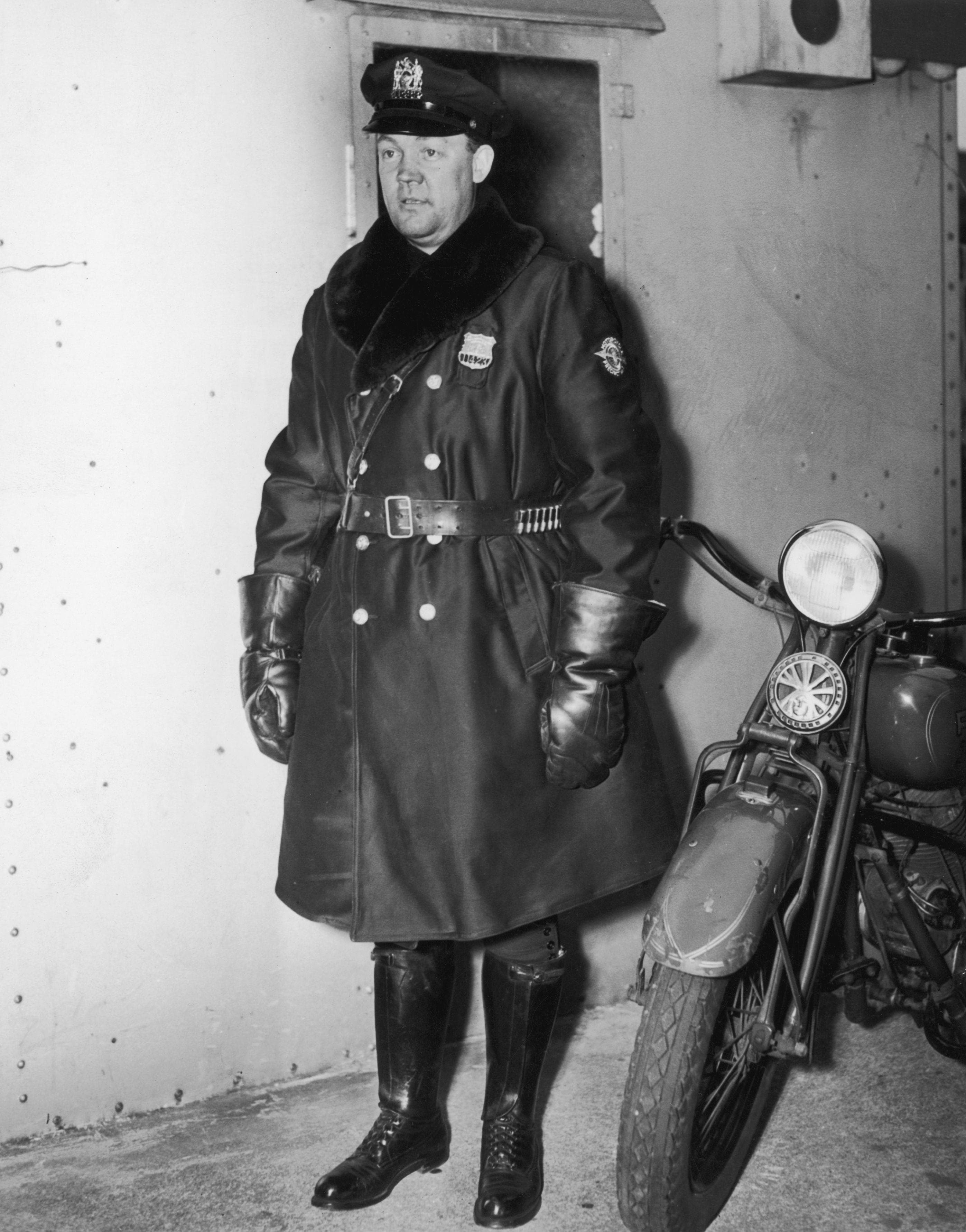 What US Police Officers Looked Liked Throughout History (23 Photos)