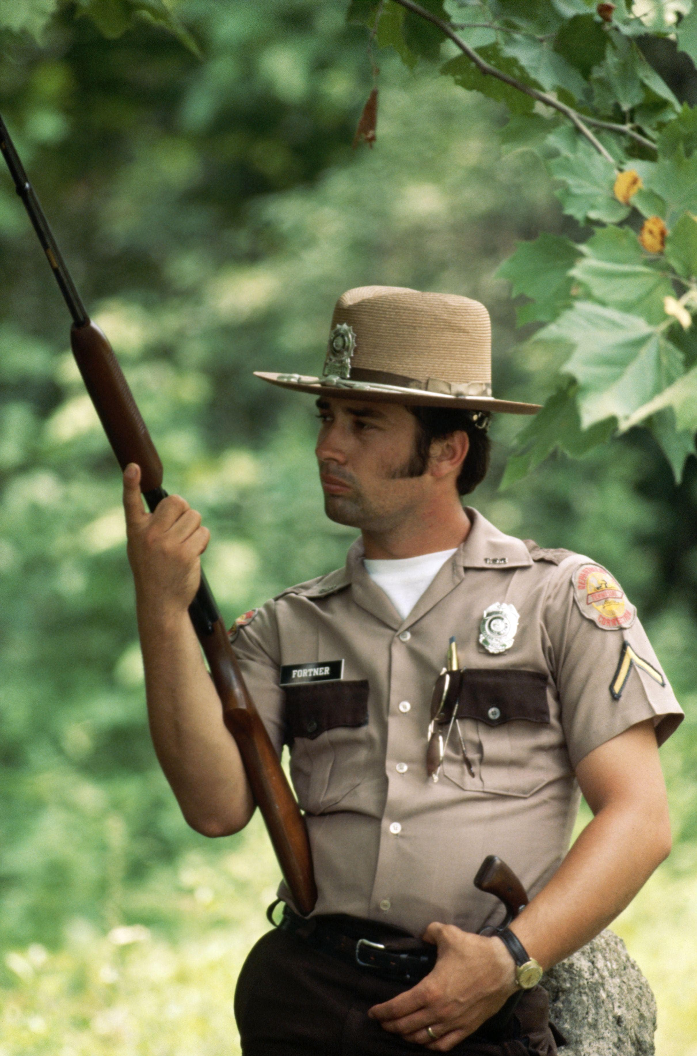 What US Police Officers Looked Liked Throughout History (23 Photos)