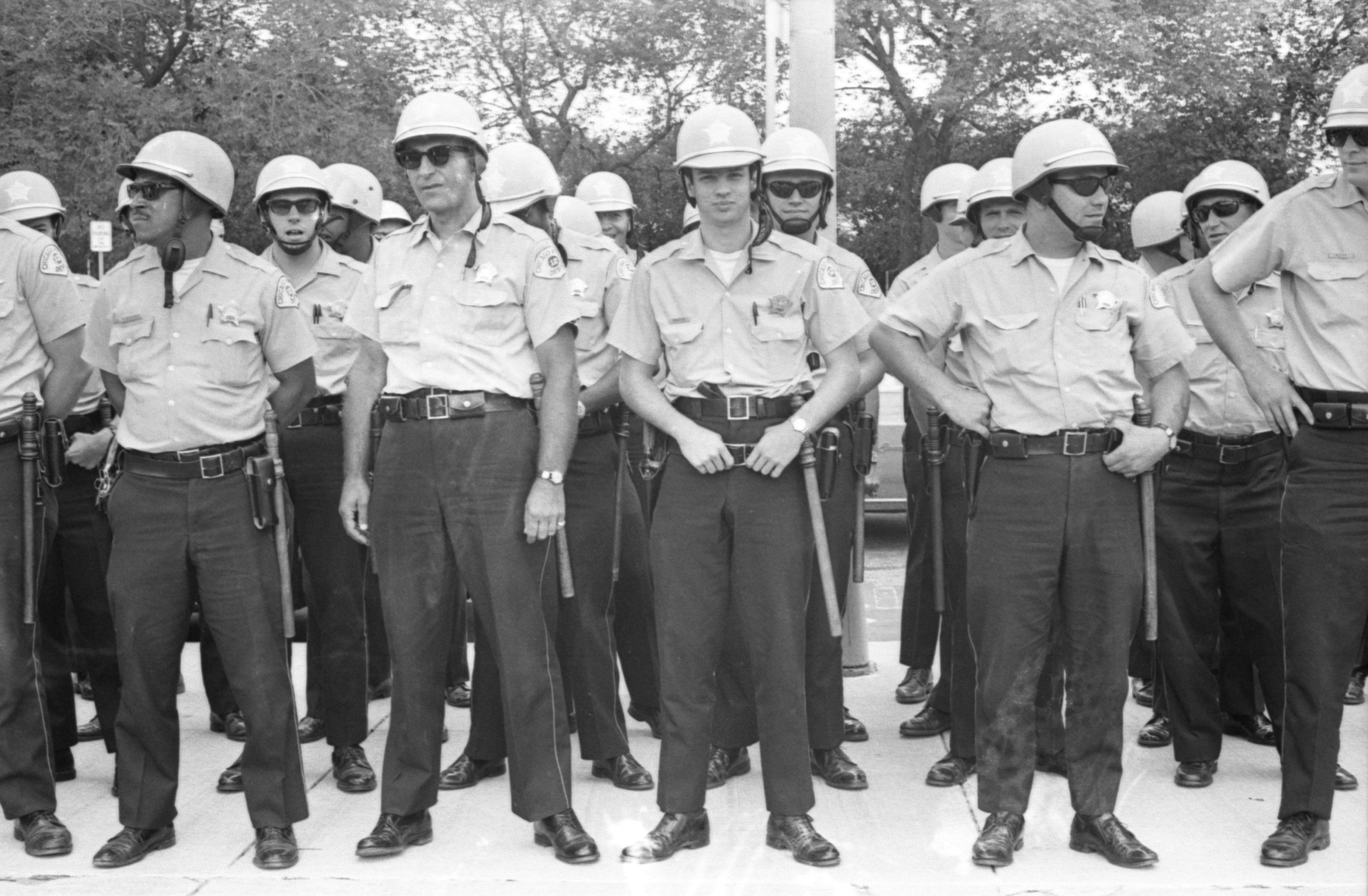 What US Police Officers Looked Liked Throughout History (23 Photos)