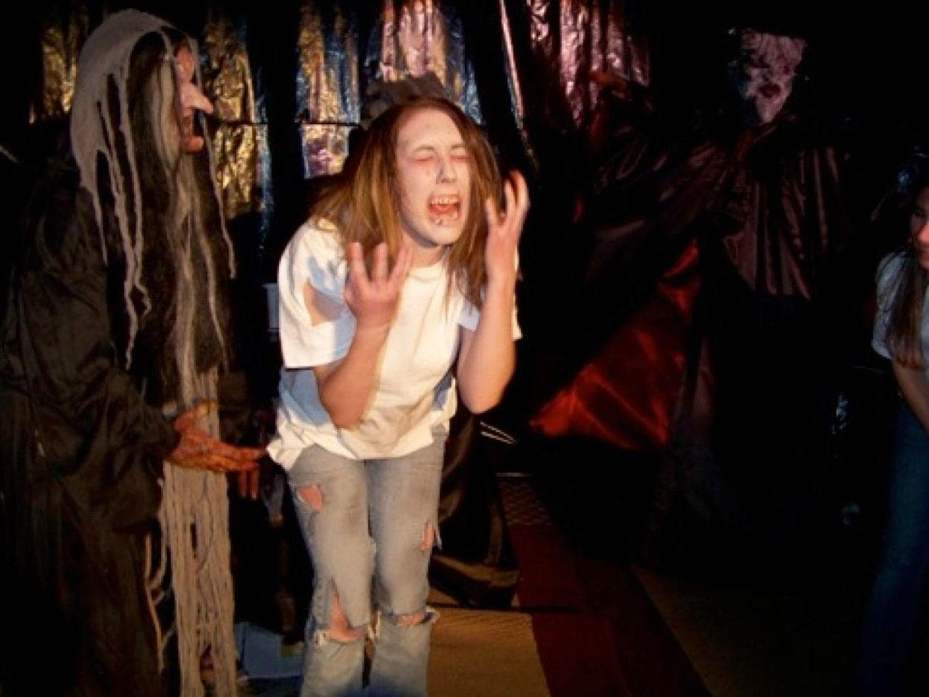 Inside Christian Evangelical Halloween Hell Houses (12 Photos)