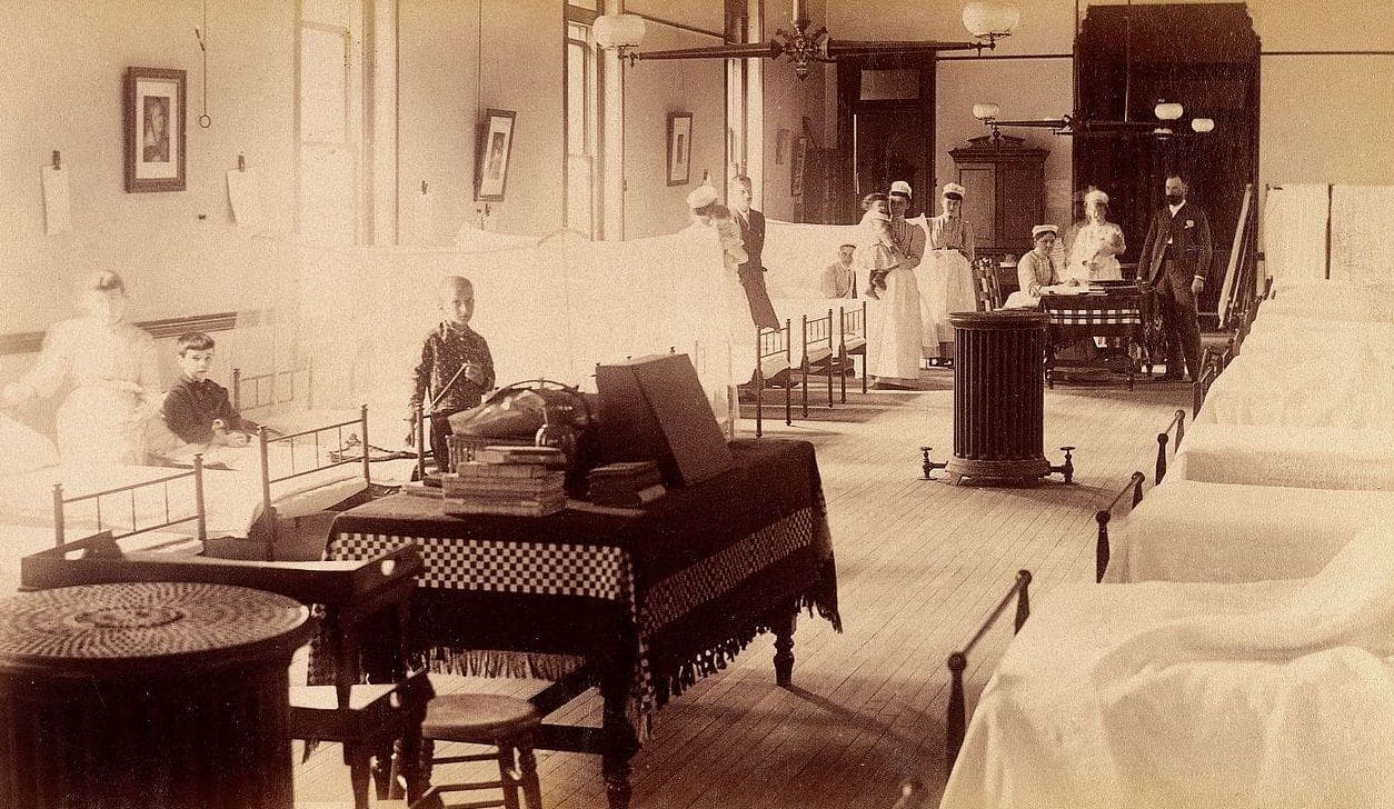 Mental Hospitals In 1900: What They Were Like For Patients