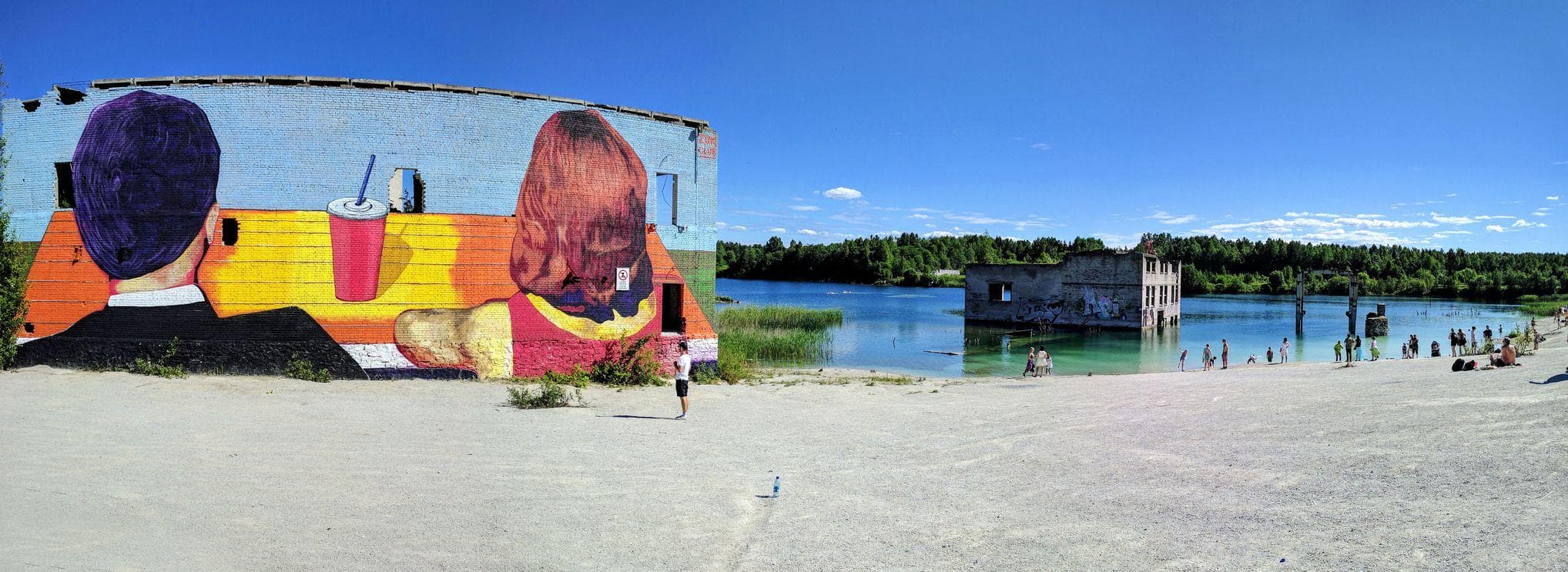 19 Hauntingly Beautiful Underwater Photos of Rummu Prison