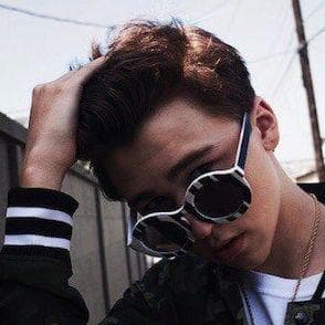 85+ Famous Actors Who Are Aquarius