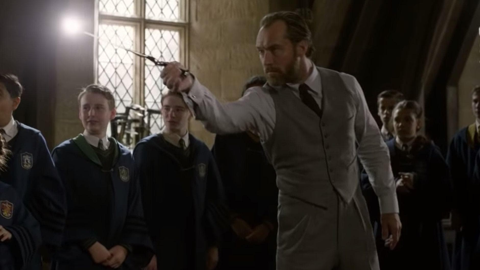 11 Fan Theories About Dumbledore And Grindelwald