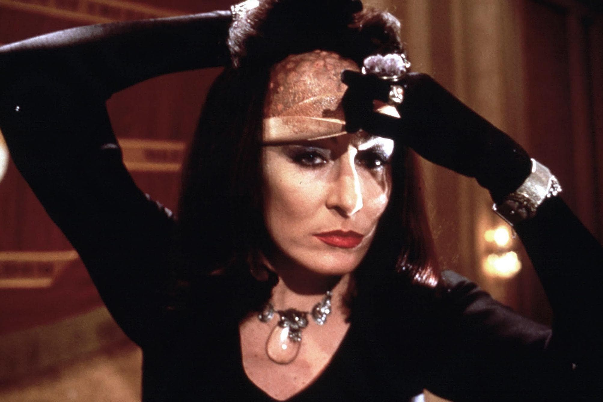 Remembering The Scariest Moment From 'The Witches,' Possibly The ...