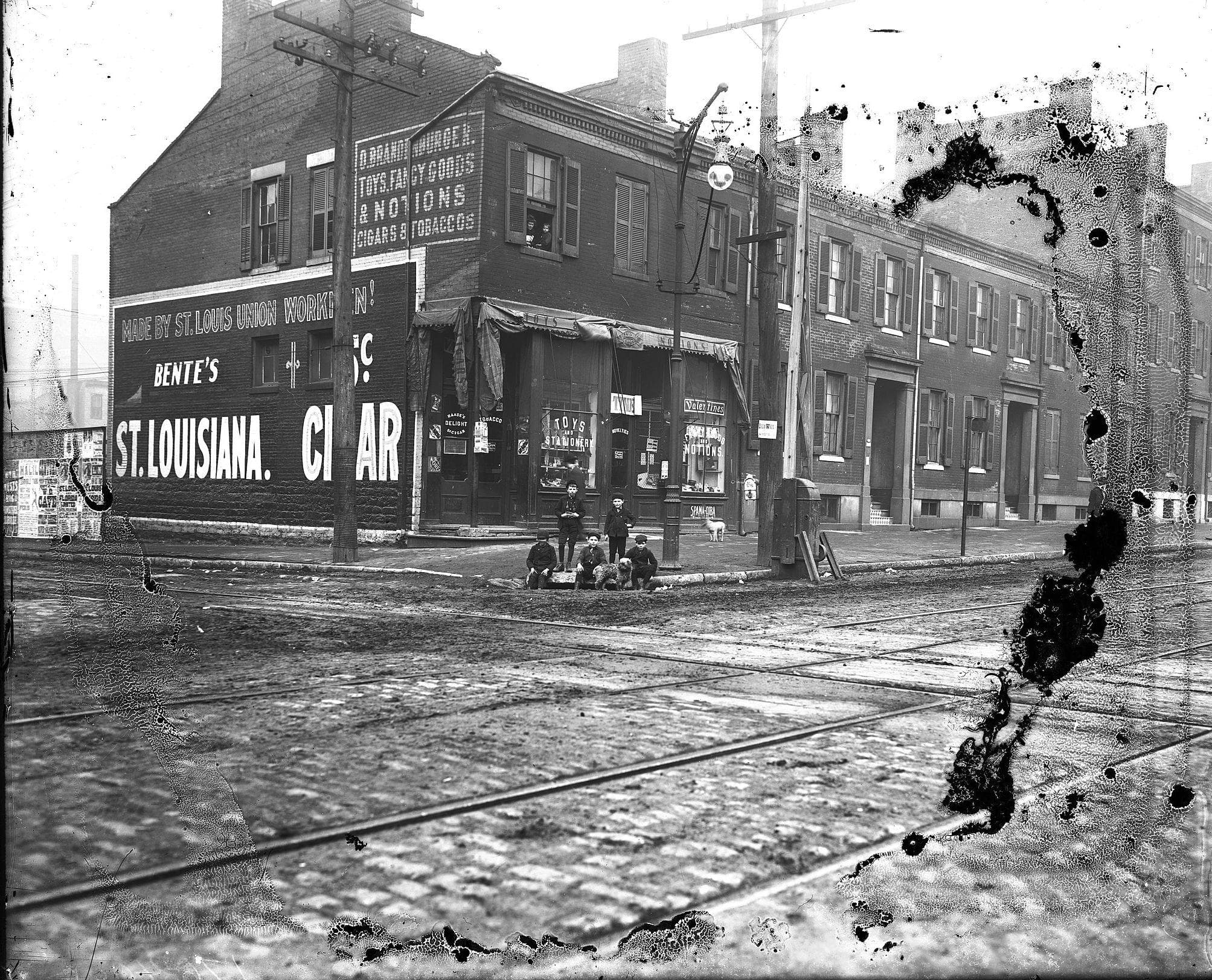 What Toy Stores Of The Past Looked Like Compared To Now