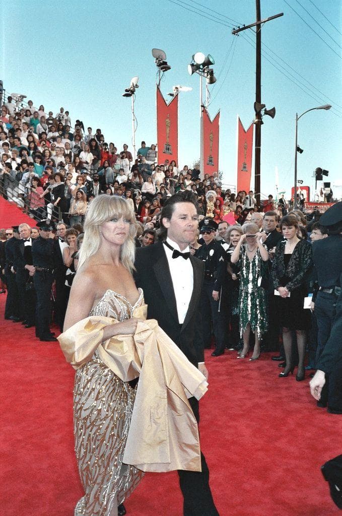 The Disastrous Opening Of The 1989 Oscars Almost Tanked The Awards ...