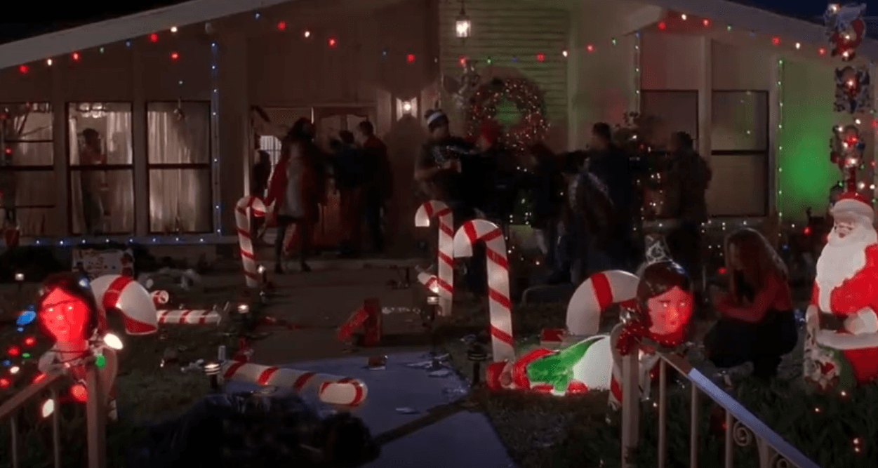 Behind-The-Scenes Stories From 'Clueless's' Iconic House Party Scene