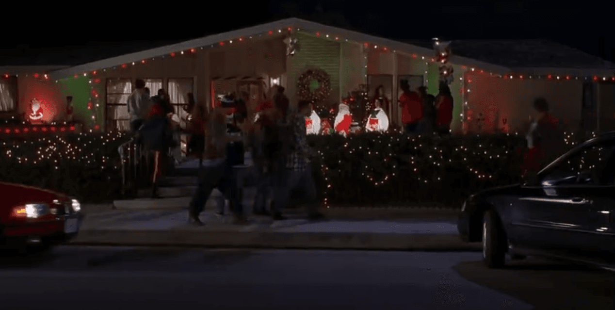 Behind-The-Scenes Stories From 'Clueless's' Iconic House Party Scene