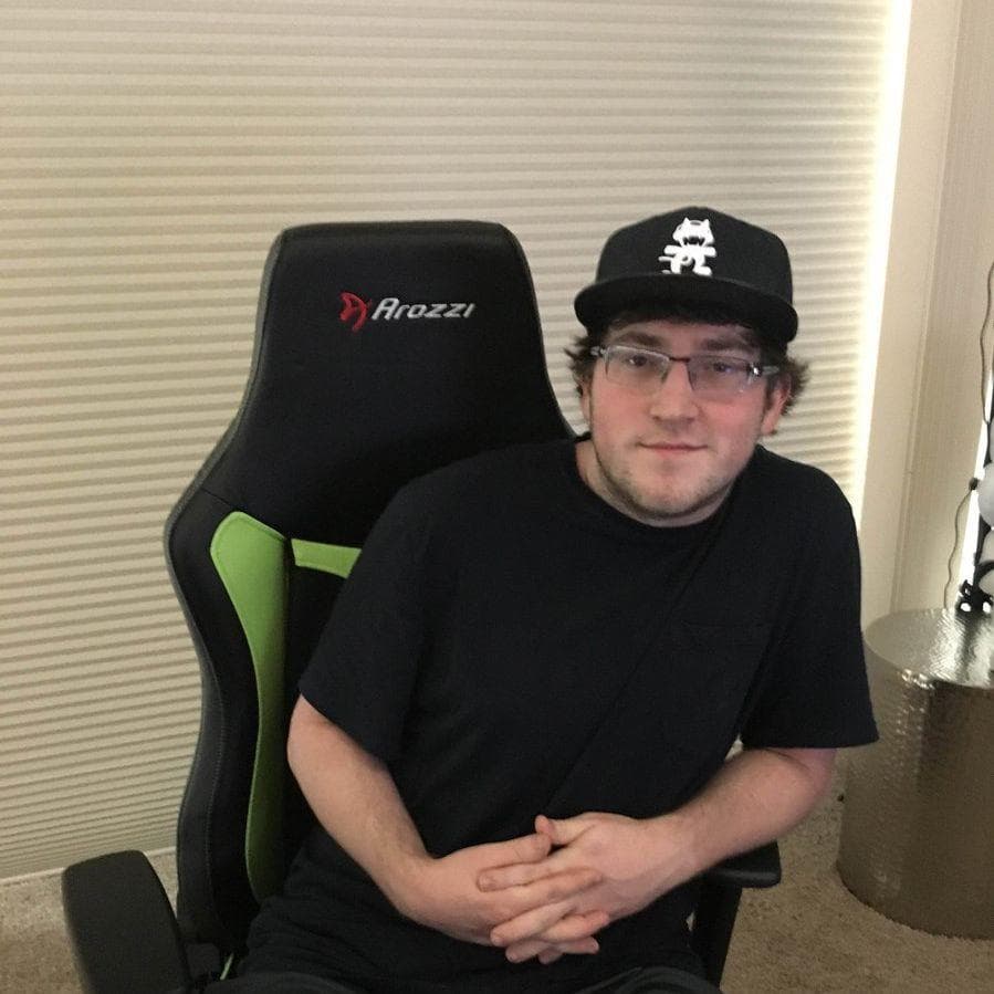 The 15+ Best Apex Legends Streamers You Should Be Watching