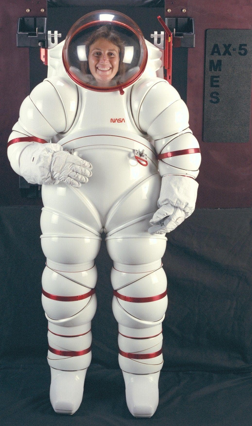 Space Suit Upgrades Over Time: Photos of the History of Space Suits