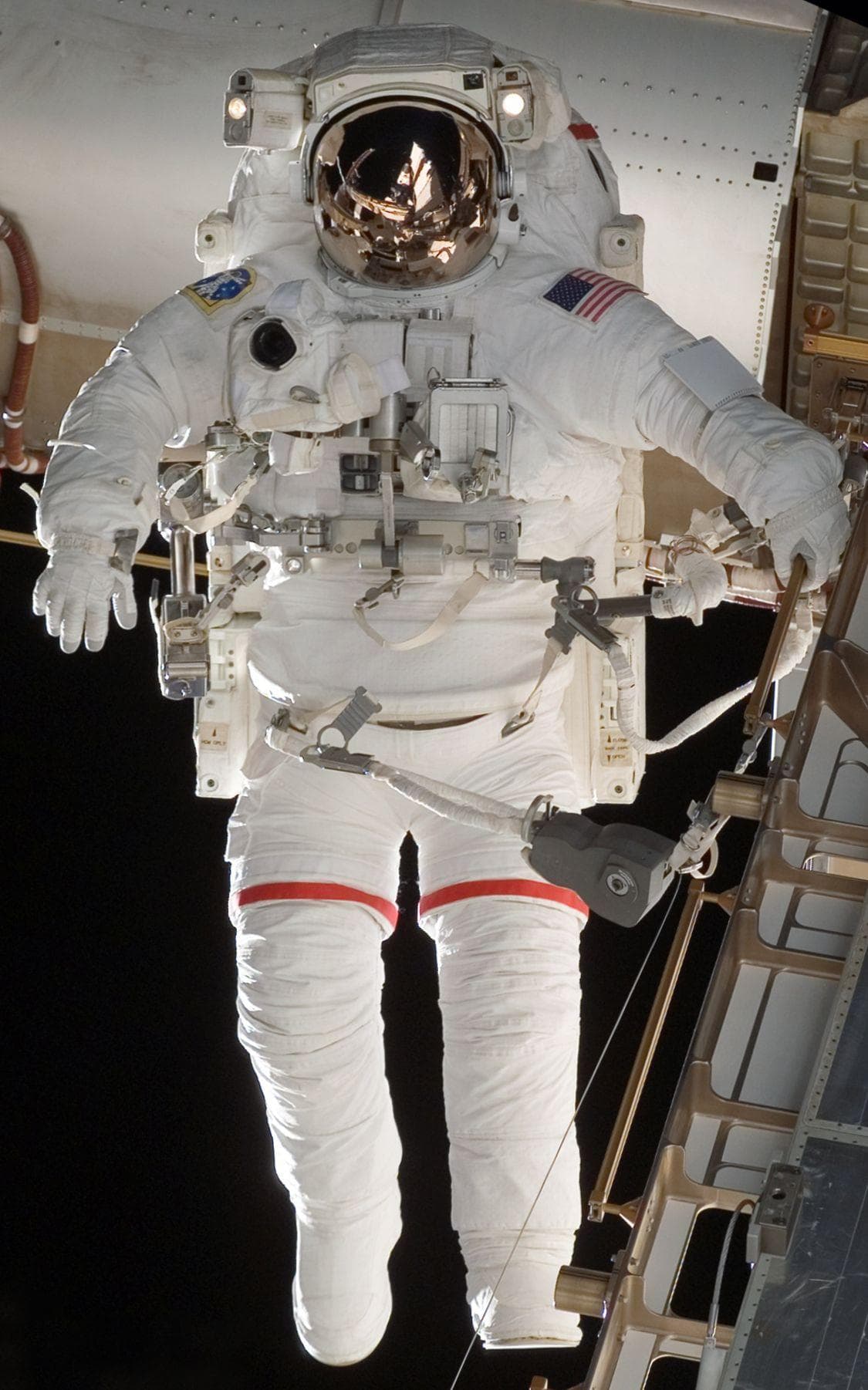Space Suit Upgrades Over Time: Photos of the History of Space Suits