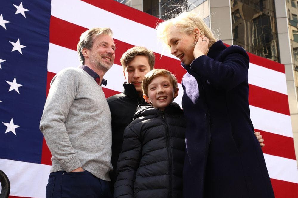 All The 2020 Democratic Presidential Candidates' Significant Others