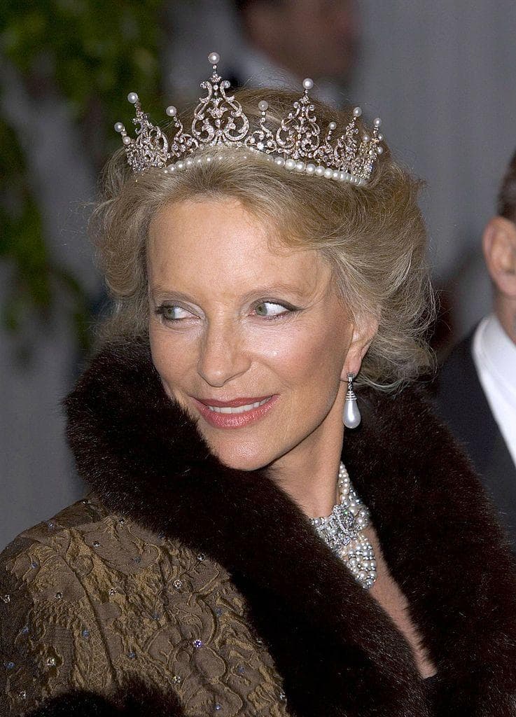 The Most Beautiful Tiaras Belonging To The British Royal Family