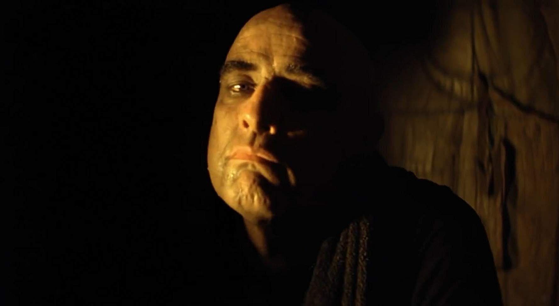 Marlon Brando Behind-The-Scenes Stories From 'Apocalypse Now'