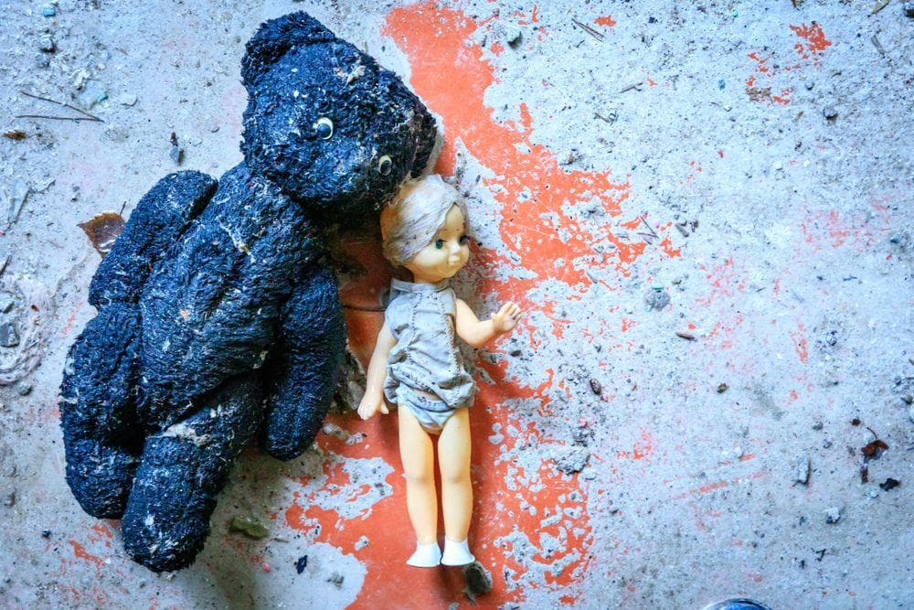 Creepy Pictures Of Dolls At Chernobyl