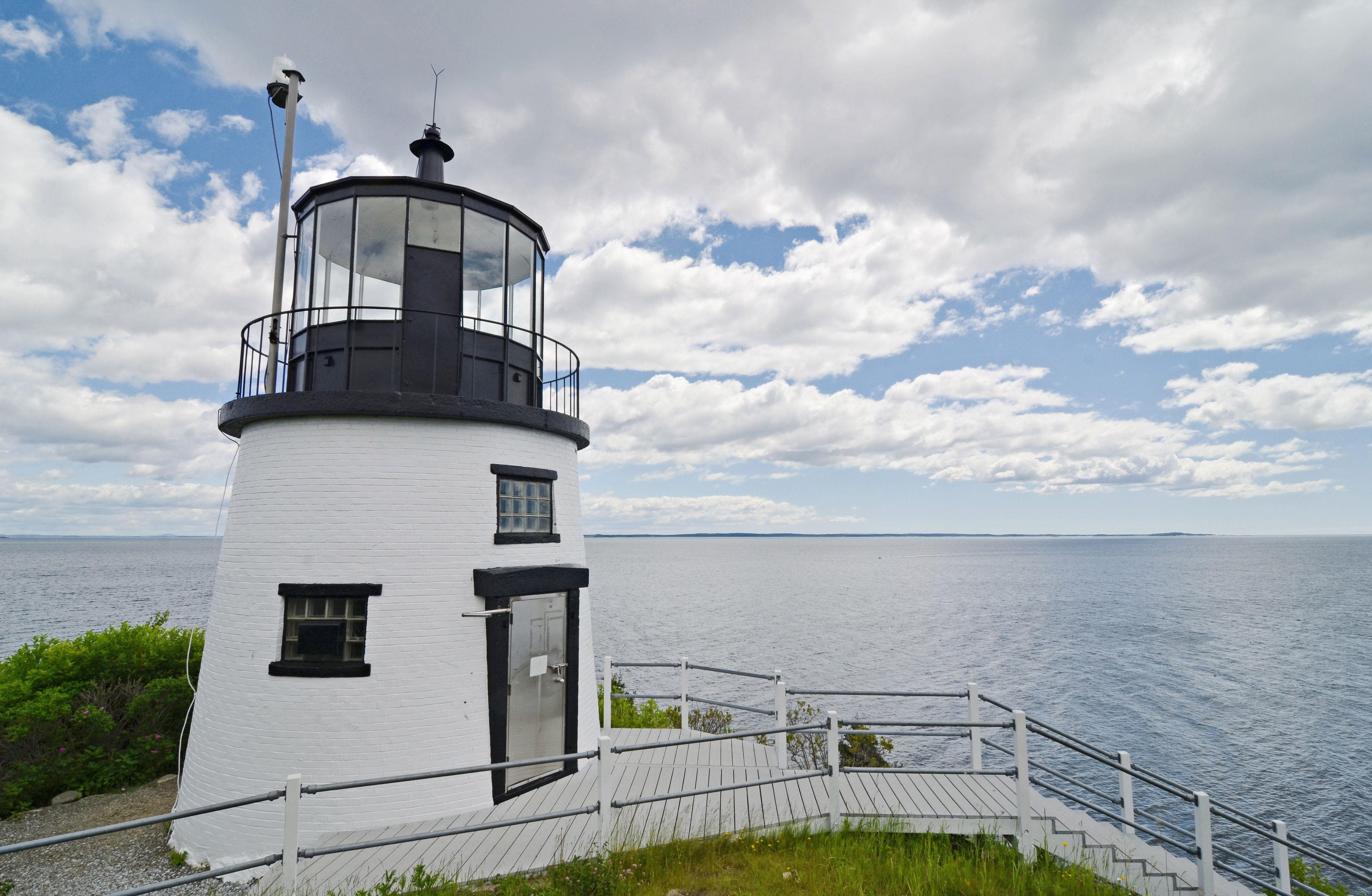 Haunted Lighthouse Stories That'll Creep You Out