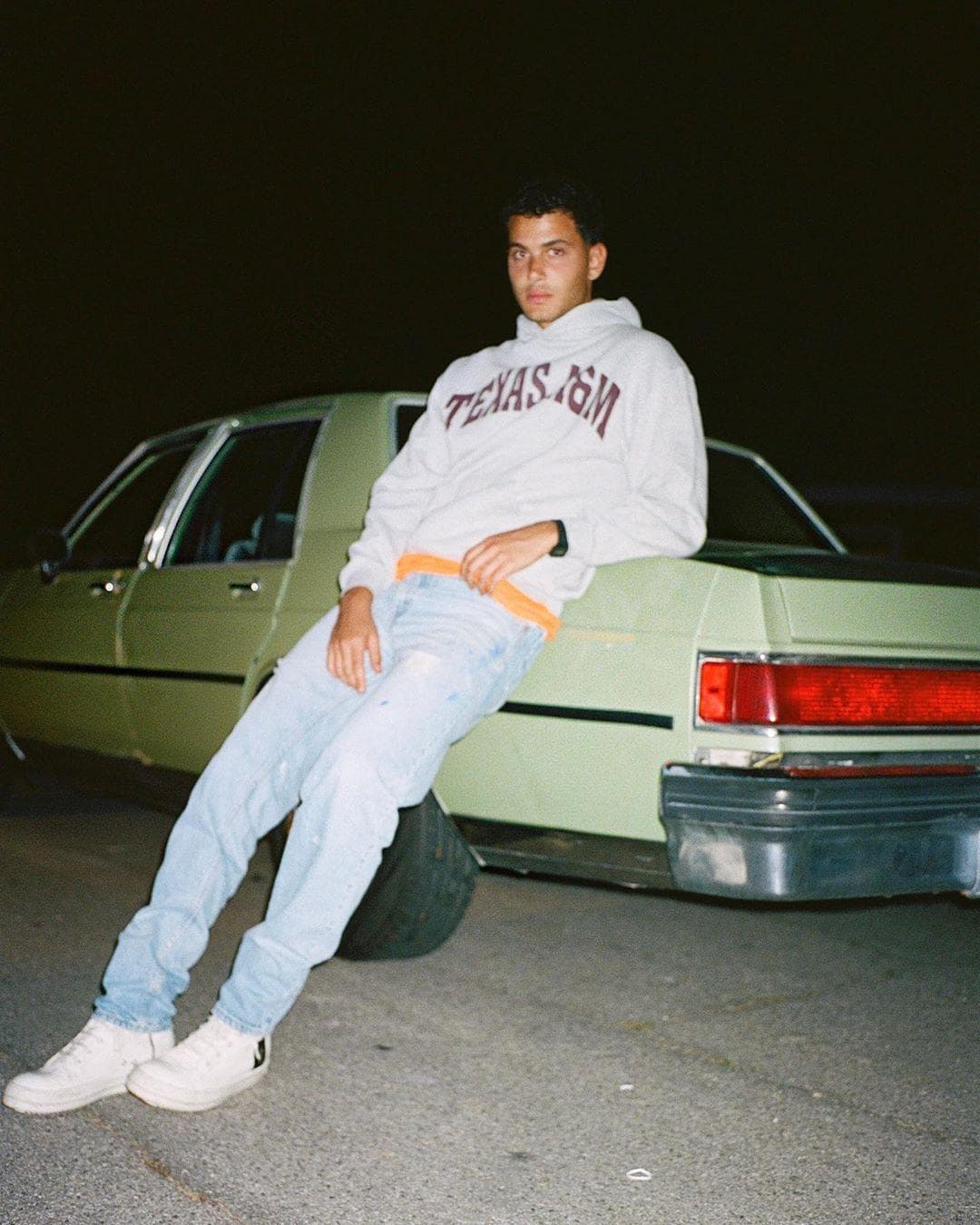 13 Celebrities Who Are Friends With Kourtney Kardashian