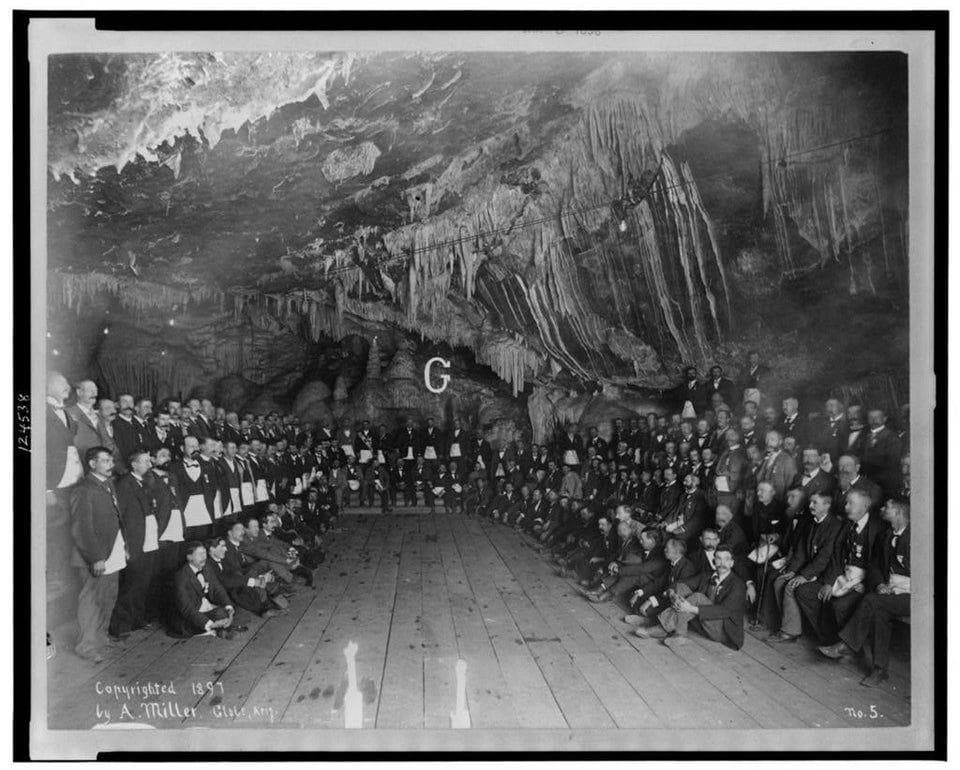 17 Historical Photos Of Caves People With Cleithrophobia Should Avoid