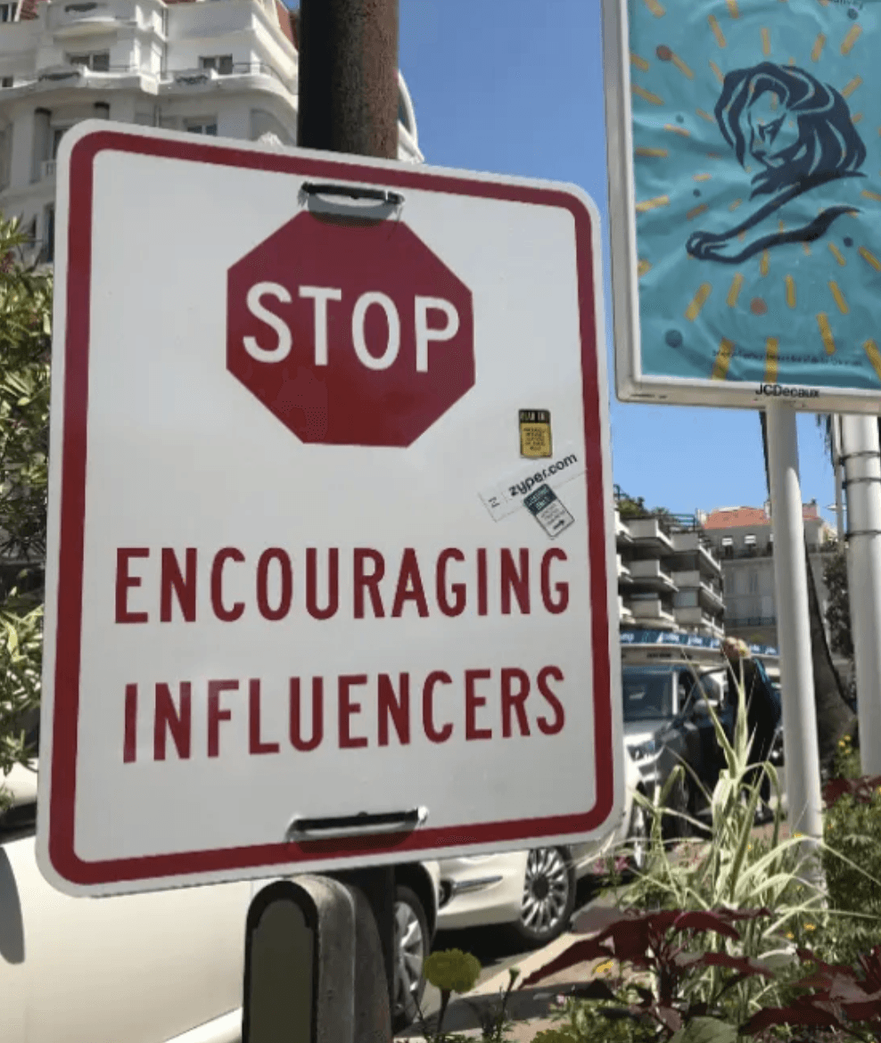 16 Pictures On The Internet That Made Us Laugh A Lot