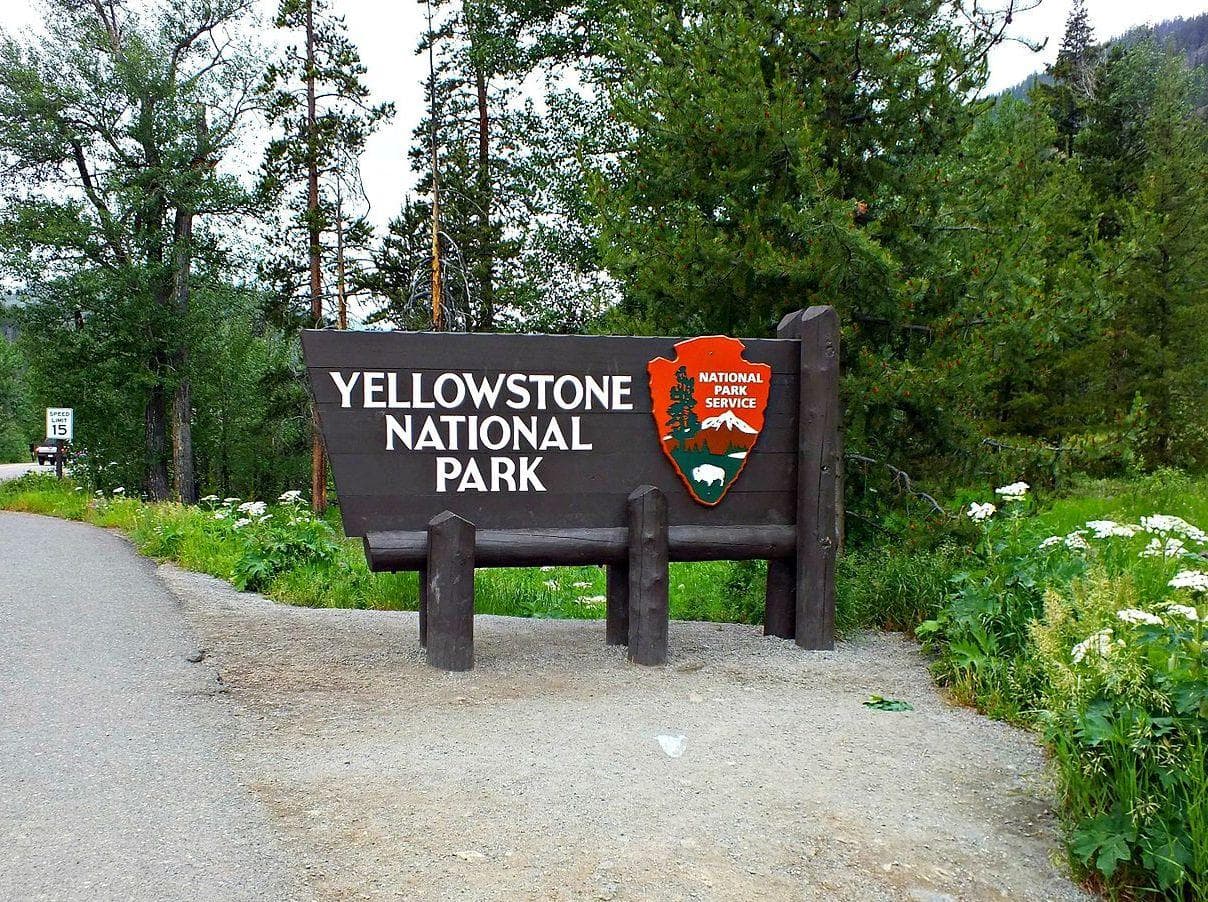 Yellowstone's Zone Of Death: A Place Where No American Law Applies