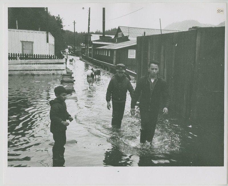 21 Haunting And Beautiful Vintage Photos Of The Alaskan Frontier