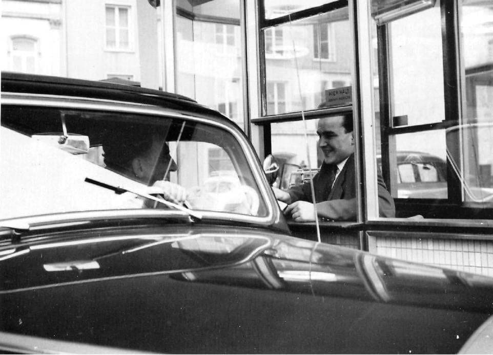 Vintage Fast Food Drive Thru History In Photos