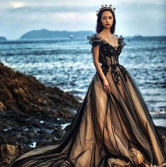 What Are The Best Goth-Inspired Wedding Dresses?