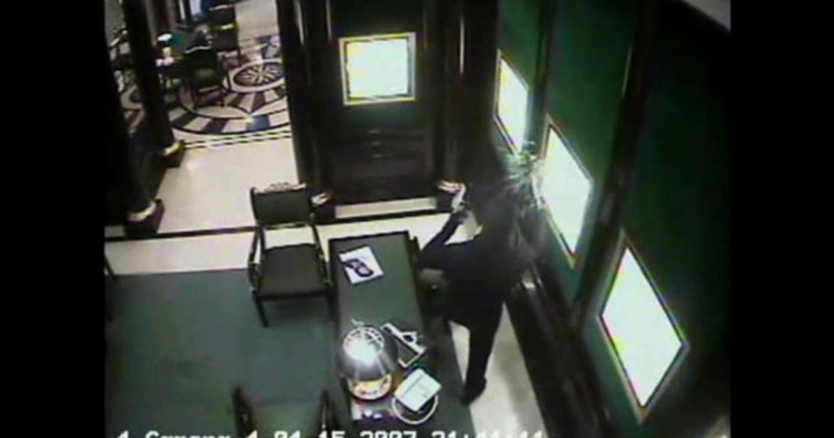 How The Pink Panthers Gang Did 500 Robberies & Stole Half A Billion Dollars