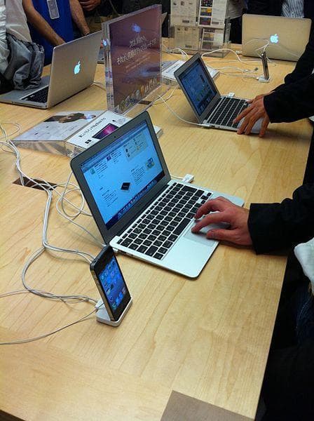 How Apple Became A Luxury Brand