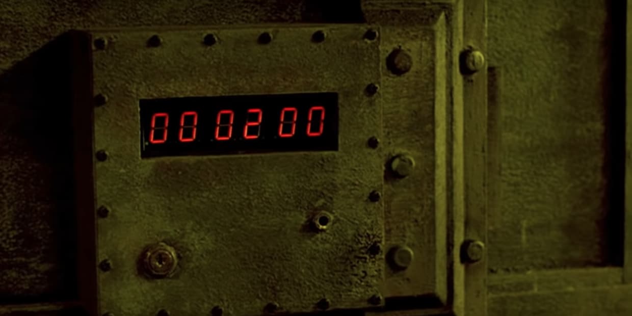 Behind The Scenes Of The 'Saw II' Needle Pit