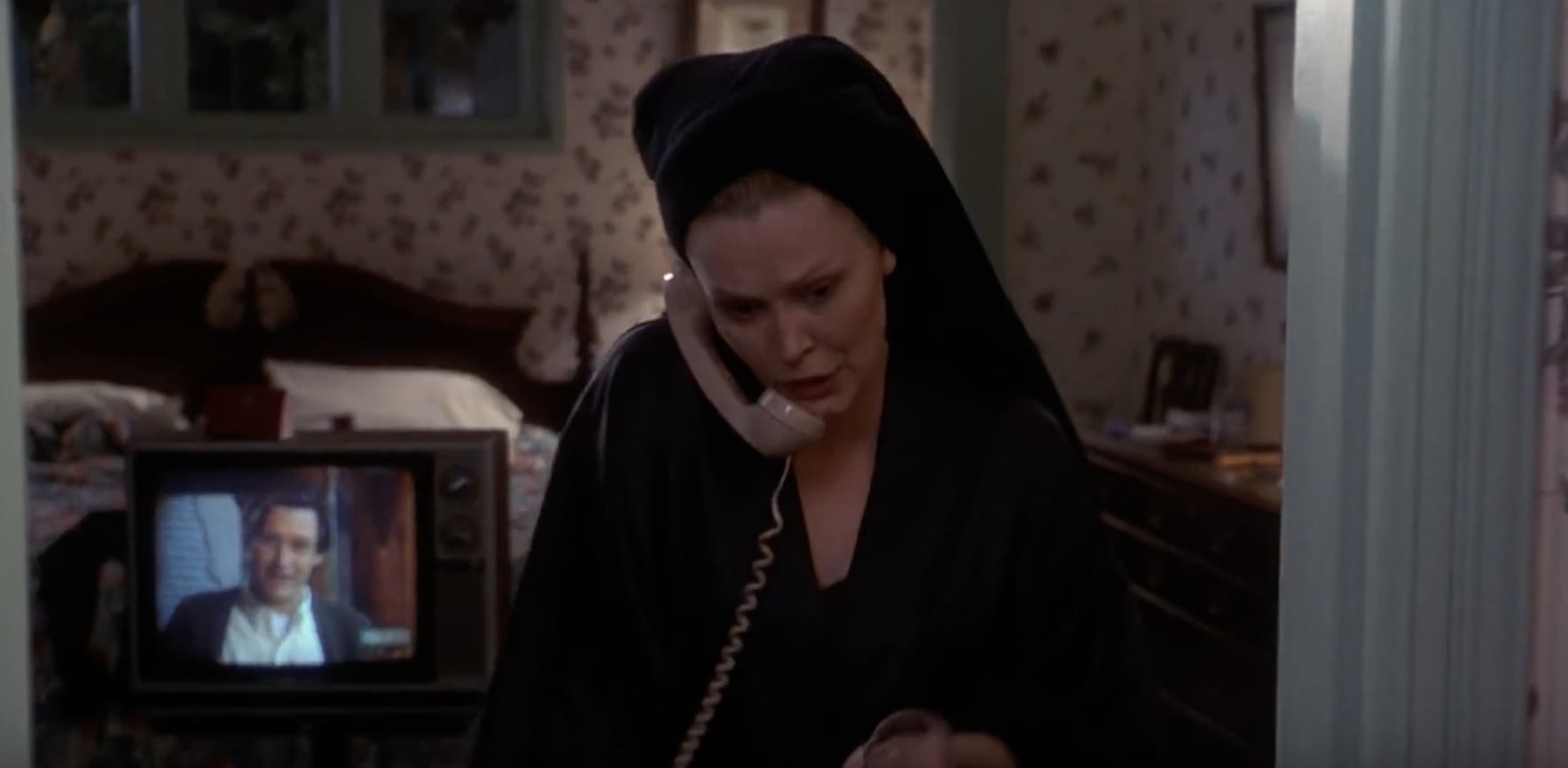 The Movie ‘Casper’ Is Deeply Bizarre In More Ways Than We Can Count