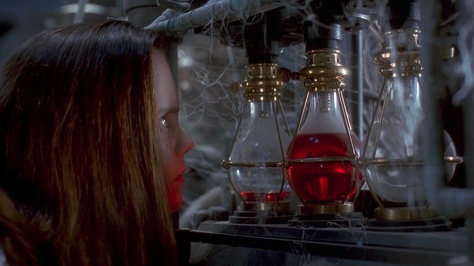 The Movie ‘Casper’ Is Deeply Bizarre In More Ways Than We Can Count