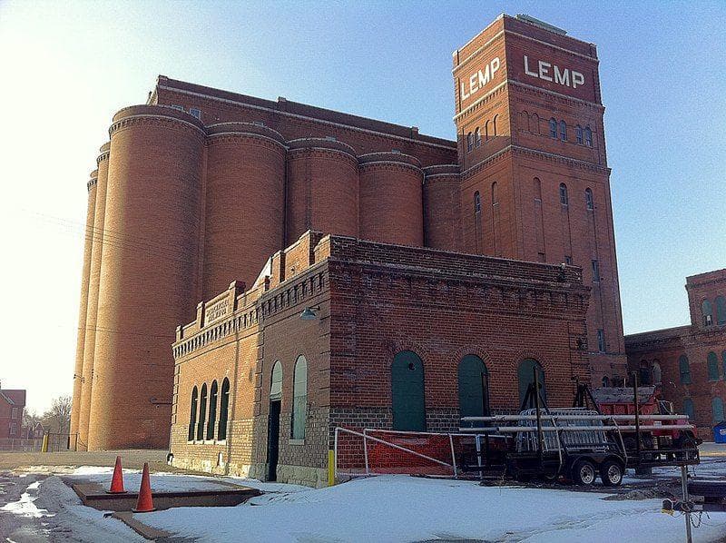 This St. Louis Brewing Family Left A Reportedly Haunted Mansion Behind