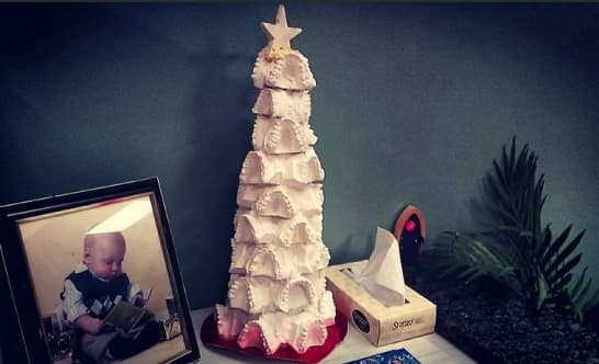 24 Of The Weirdest Christmas Trees We Could Find
