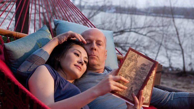 14 Times Characters Chose Their Love Interest Over The Greater Good