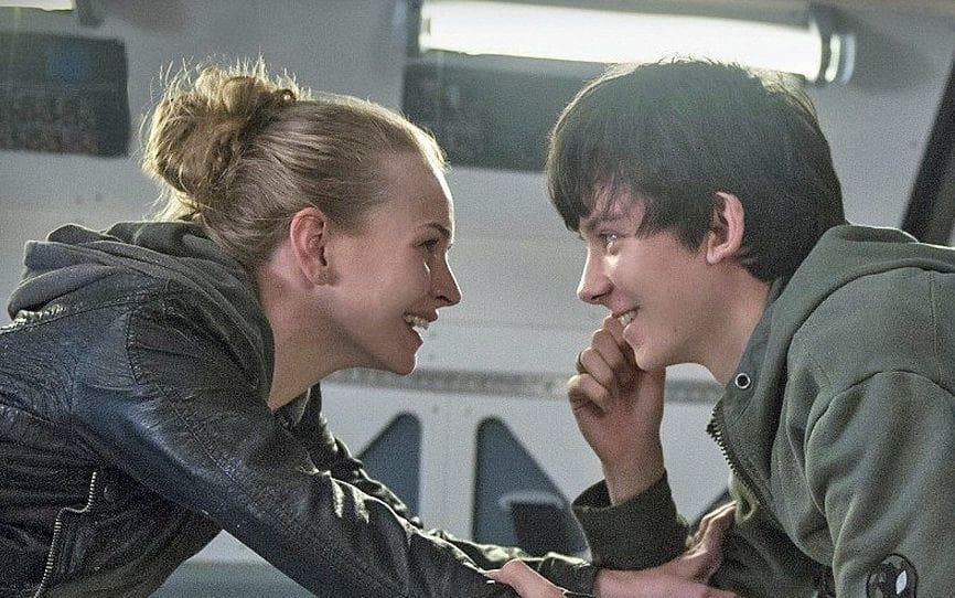 16 Most Memorable Human And Alien Romance In Fiction, Ranked